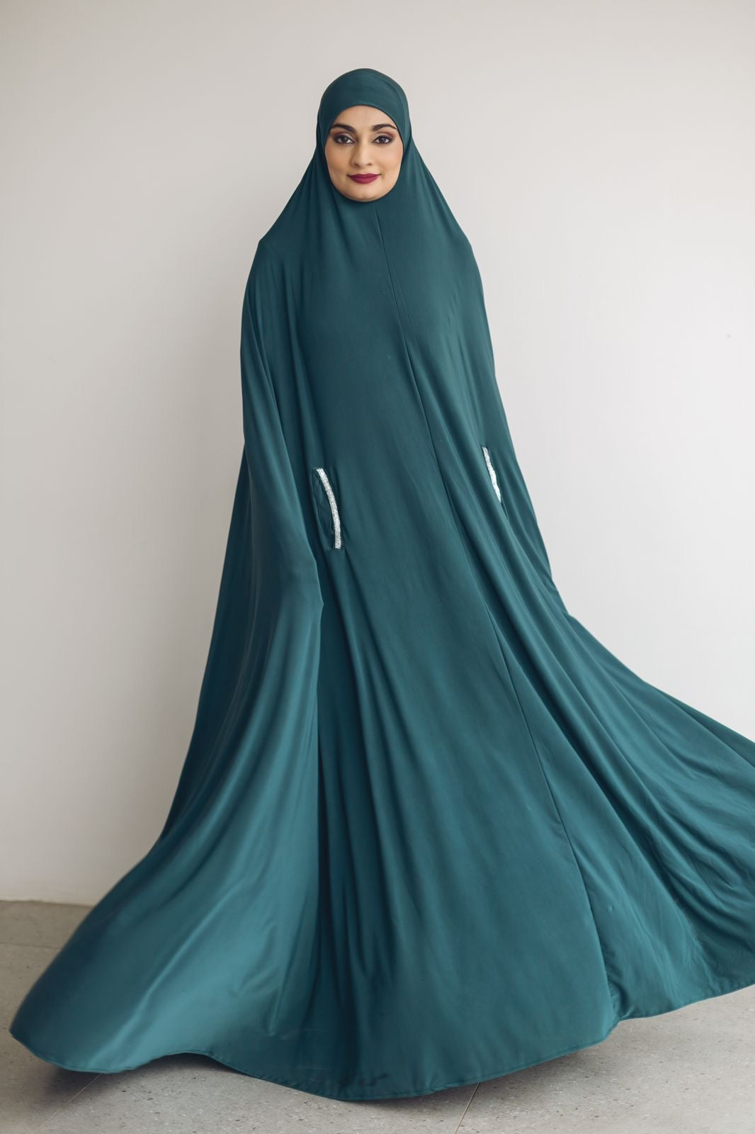Full Length Burqa With Sleeves – Enrobe Collection